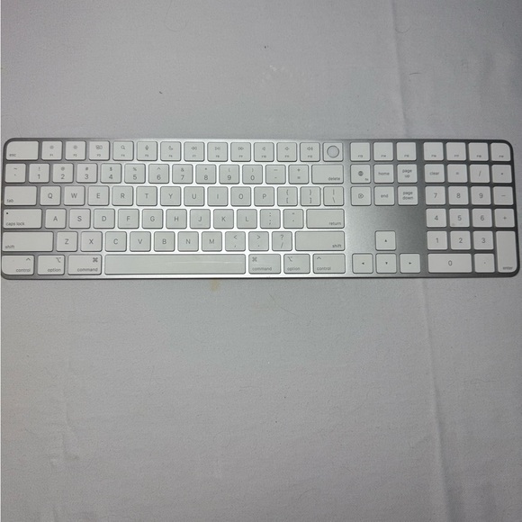Apple | Other | Apple Magic Keyboard With Touch Id And Numeric Keypad ...